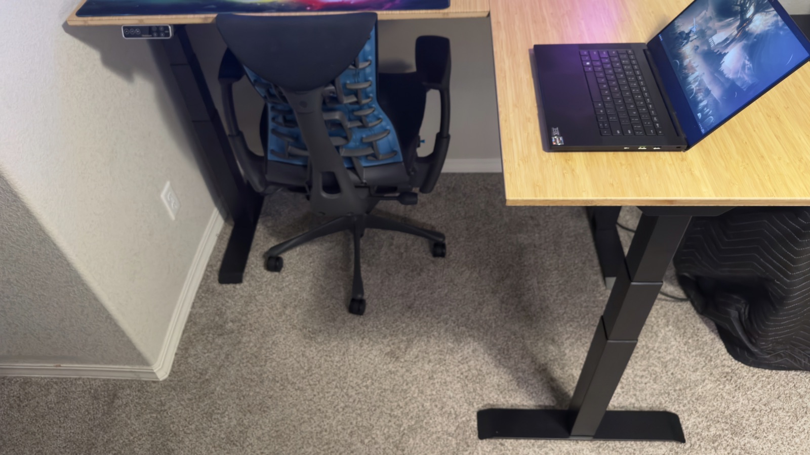 FlexiSpot E7L Standing Desk review — Big on space, strong on performance