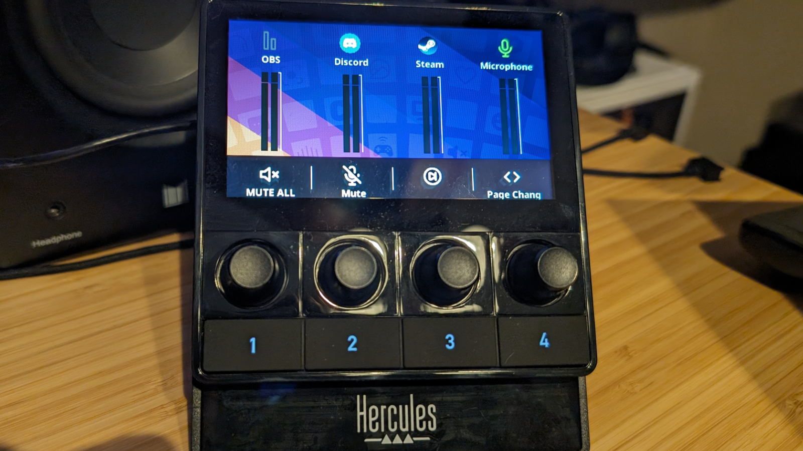 Hercules Stream 100 Audio Controller review — Your next game stream ...