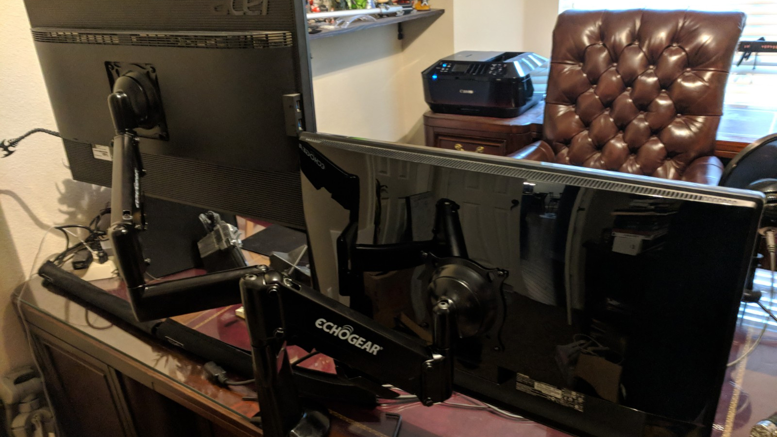 Dual screen monitor goodness — EchoGear dual screen monitor mounts review